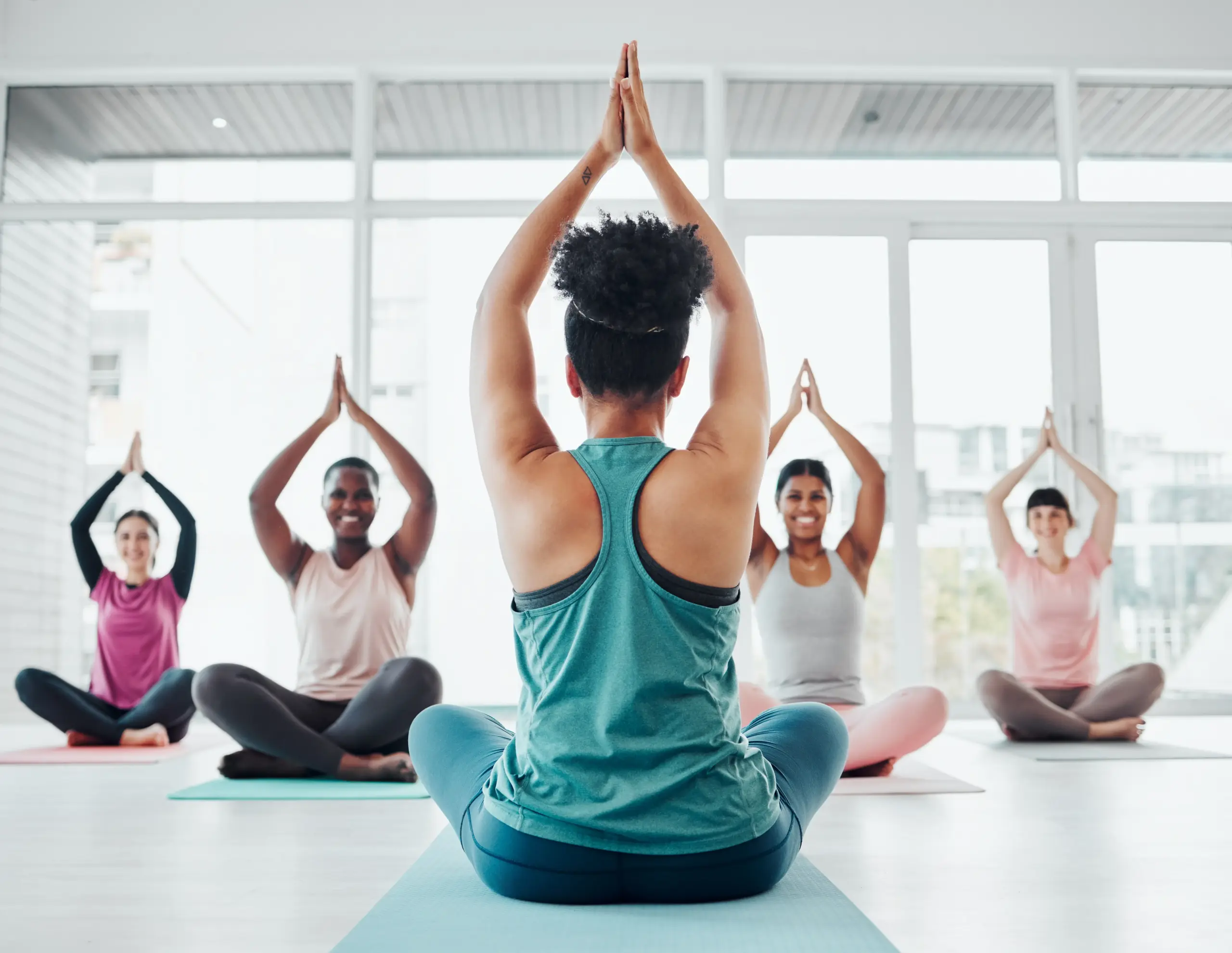 Can Yoga Build Muscle - Fitenomics